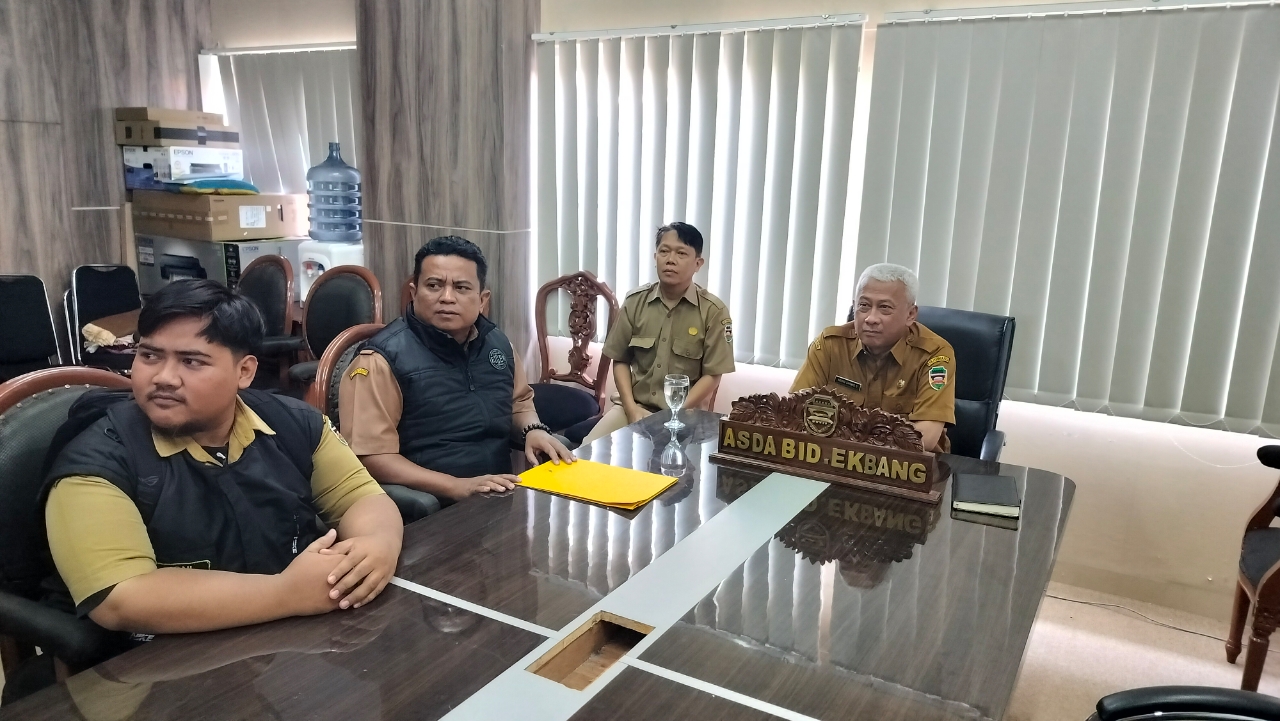Rapat Koordinasi Mingguan terkait Pengendalian Inflasi Daerah secara ... Rapat Koordinasi Mingguan terkait Pengendalian Inflasi Daerah secara ...