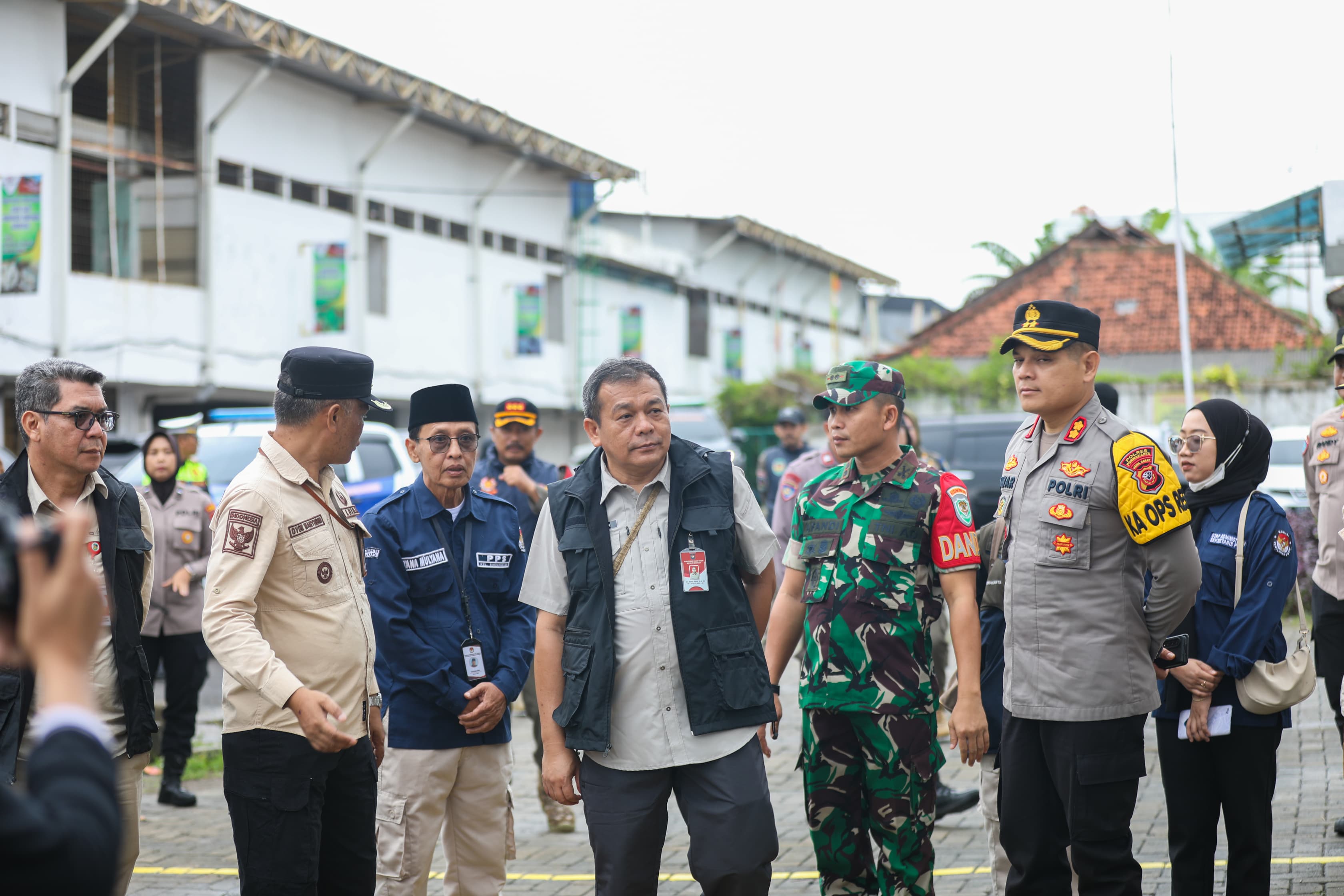 Kunjungan ke beberapa TPS di Kabupaten Purwakarta dalam rangka Monitoring Pelaksanaan Pemilu ...