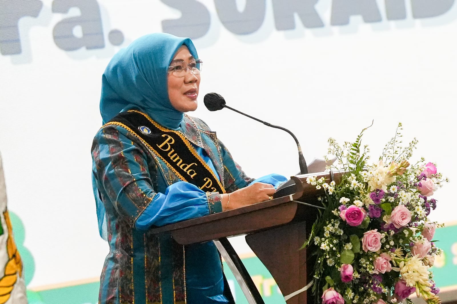 Bunda PAUD Kabupaten Purwakarta Dra. Suraidah, M.Si. menghadiri sekaligus membuka Sosialisasi ...